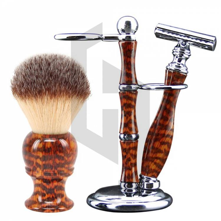 SHAVING KITS
